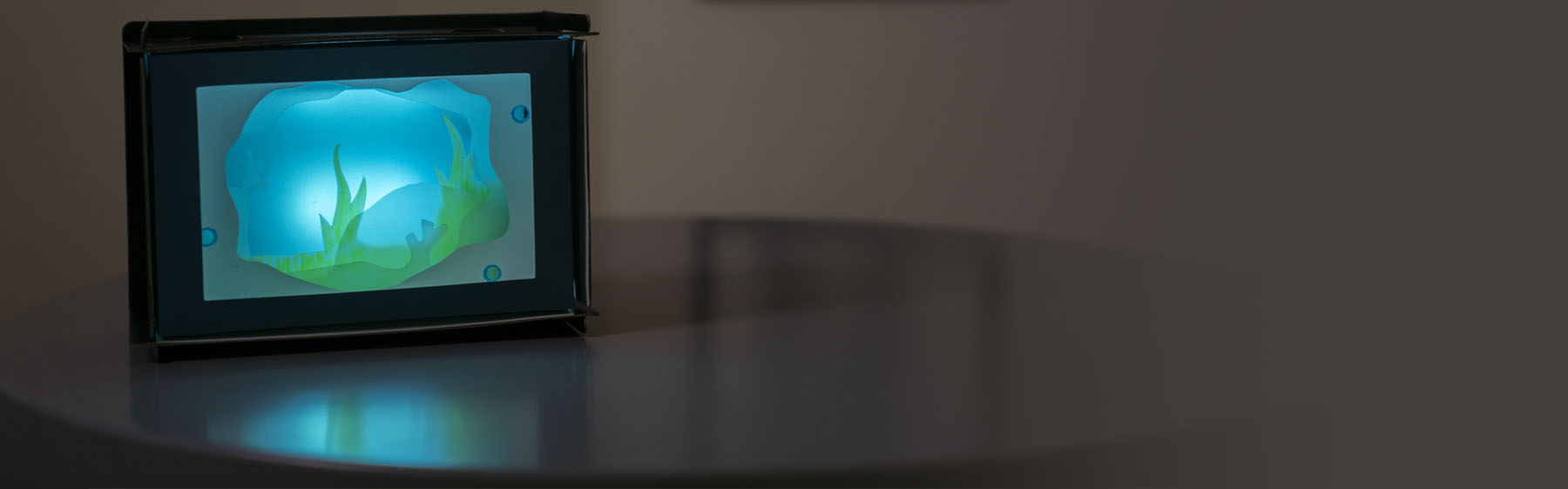 Doodle Crate Light-Up Shadow Box Crate