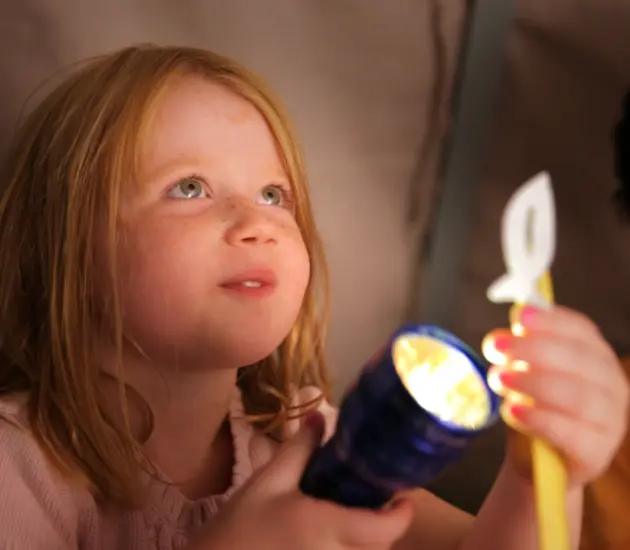 Rapid-Fire Disc Launcher | KiwiCo